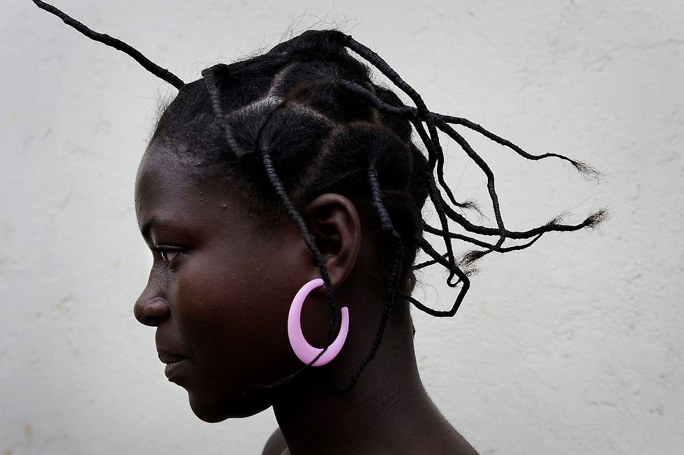 Canon Female Photojournalist Award winner for 2013, Mary F. Calvert ...